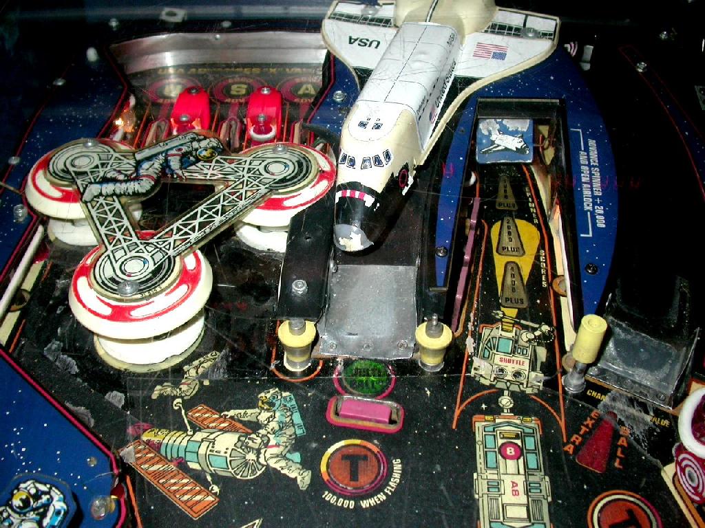 Space Shuttle Pinball Machine